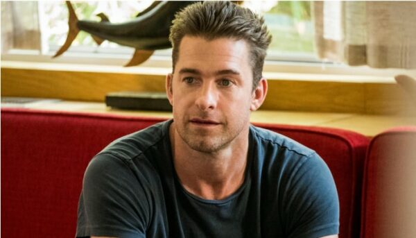 YOU saison 3 : un nouveau personnage mystérieux et dangereux va arriver ...